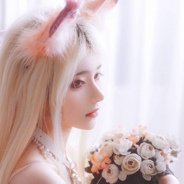 南桃Momoko cos作品“狐狸与蔷薇”，性感蔷薇-颜七缘